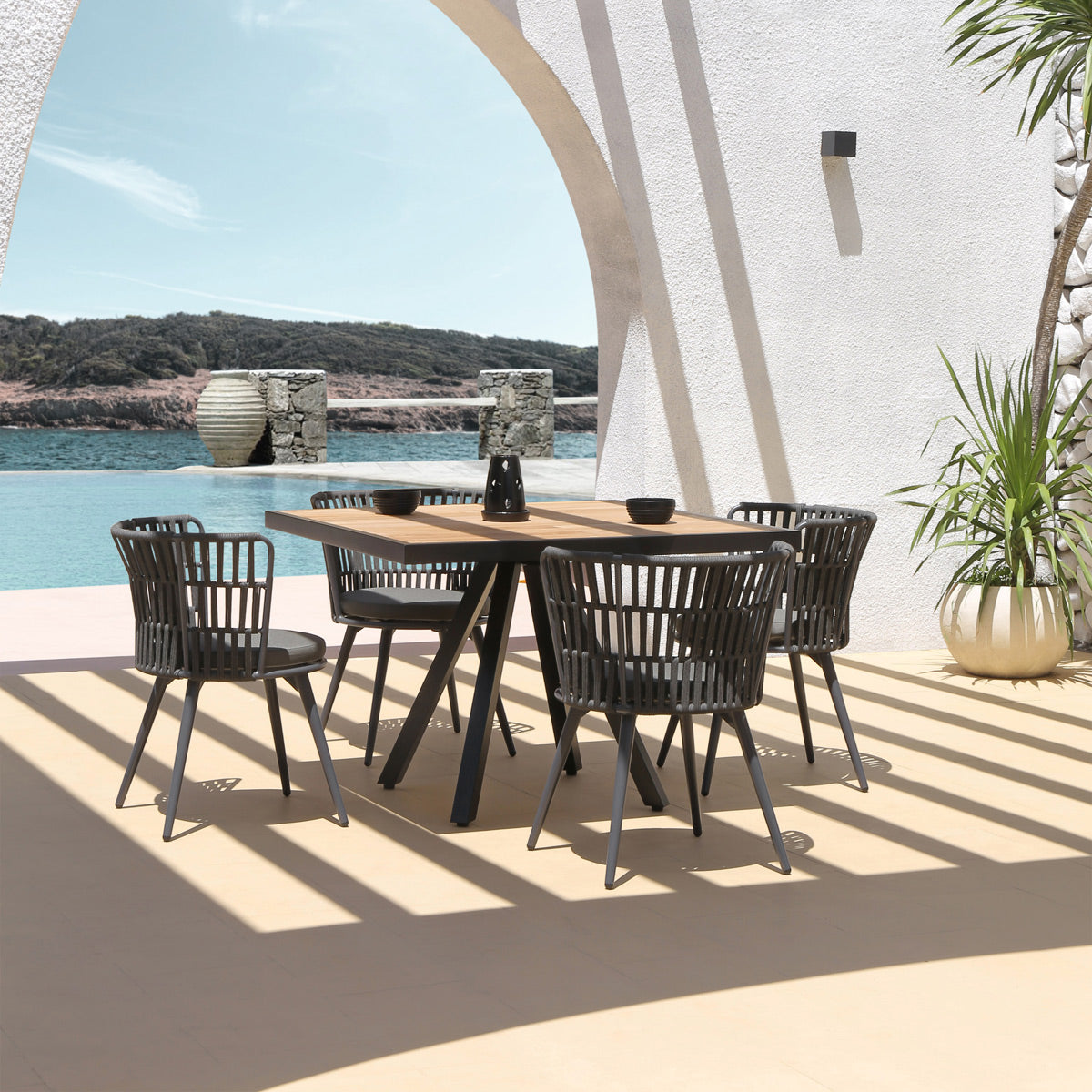 Albatross Dining Table – Mamagreen – Viesso