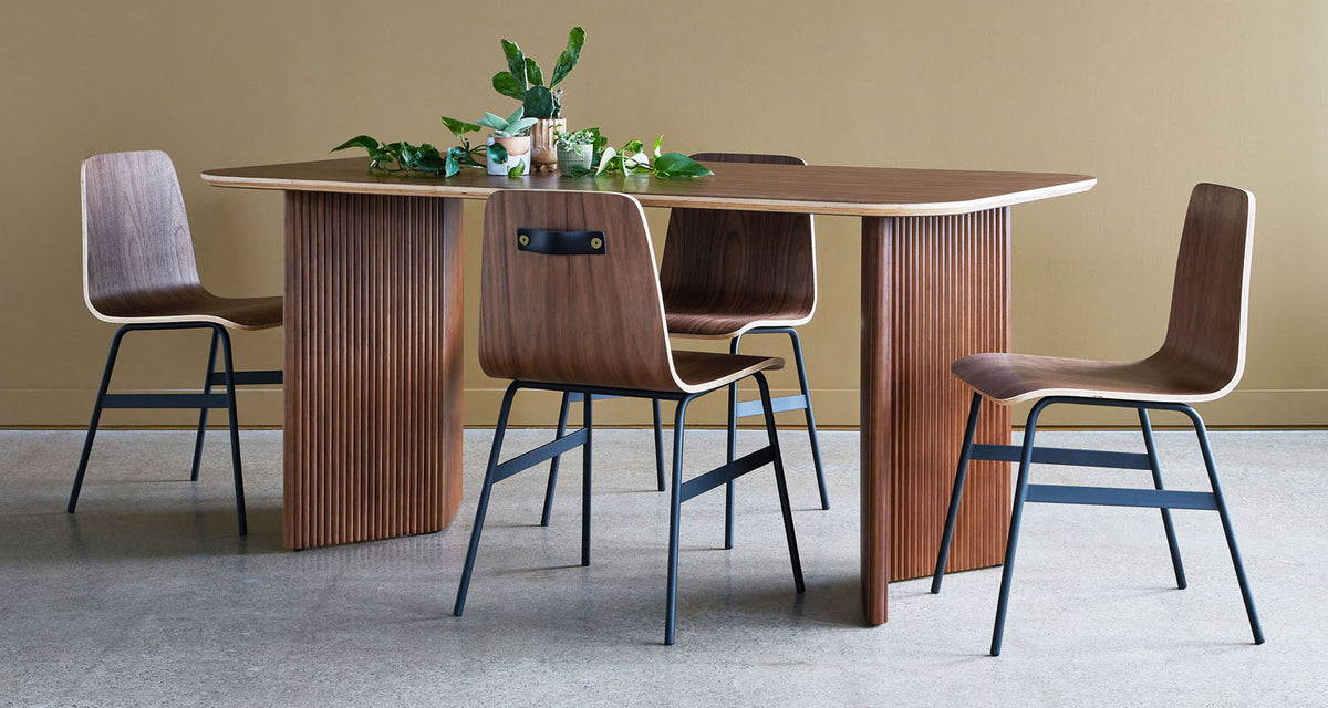 Atwell Dining Table – Gus – Viesso