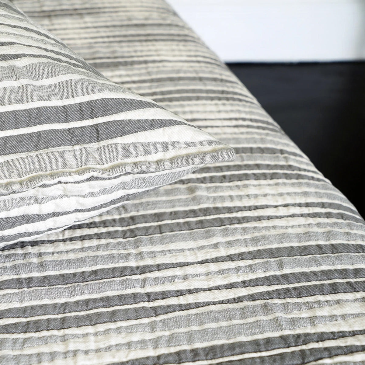 Curve Bedding Collection – Area – Viesso
