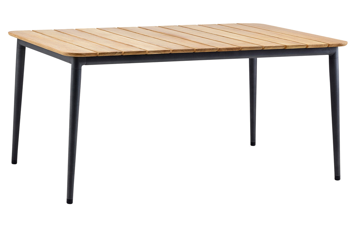 Core Dining Table – Cane-Line – Viesso